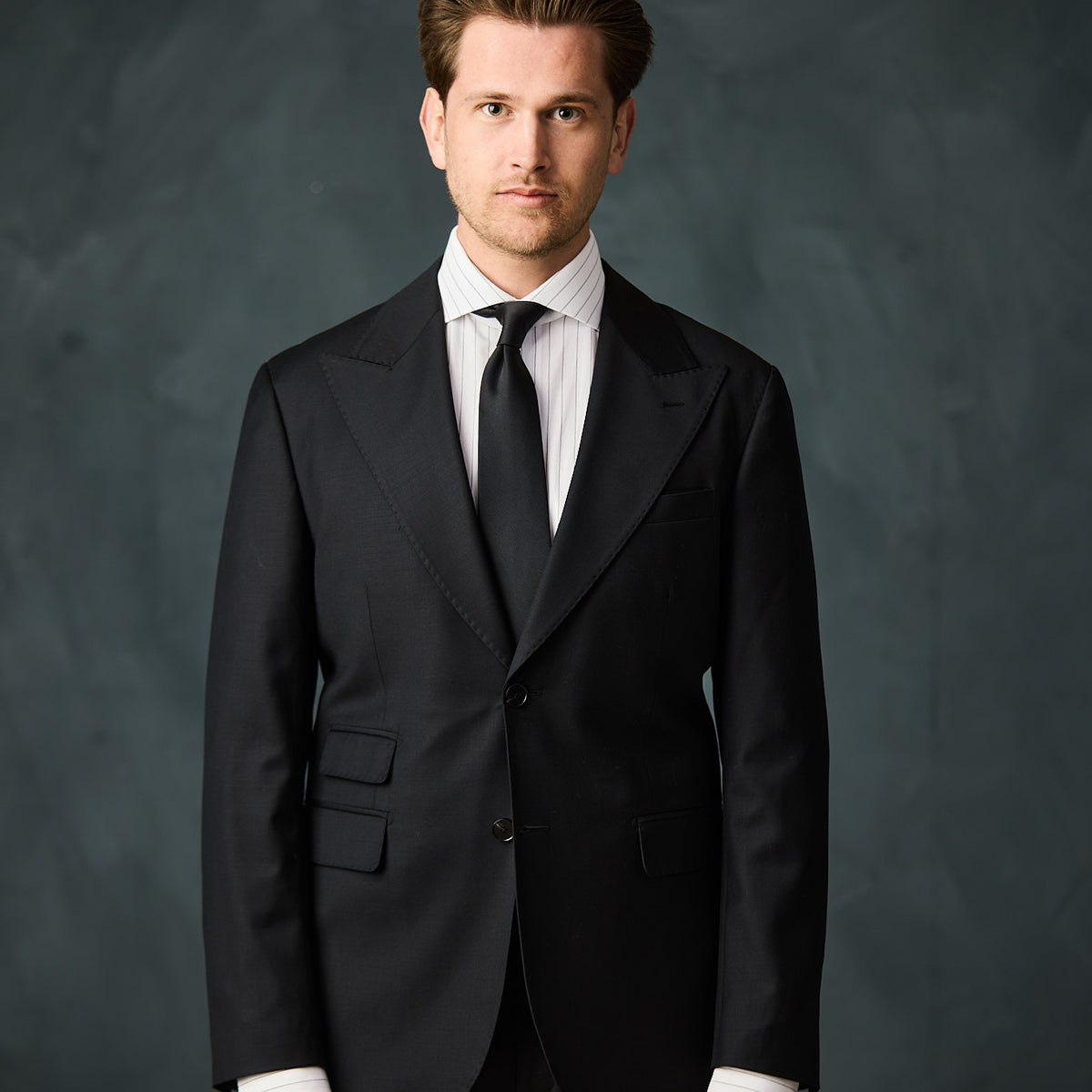 SKRÆDDERSYET LUXURIOUS GRAY JAKKESÆT – TAILORMATE